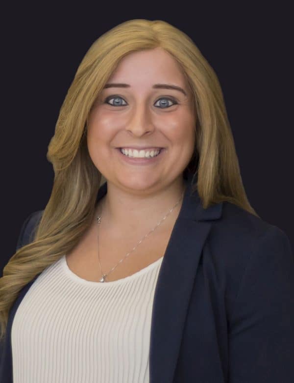 Optometrist Victoria Long - Maryville Eye Doctor - Volunteer Eyecare